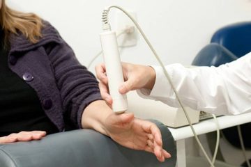 Paraparesis: Definition, Causes, Symptoms, Diagnosis and Treatment ...